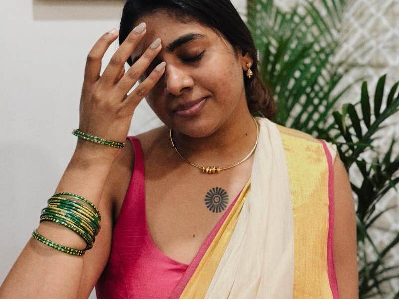 பக்க மட்டும் தான் அப்பாவி! முழுசா பக்க வைத்த சித்தா பட நடிகை நிமிஷா ...